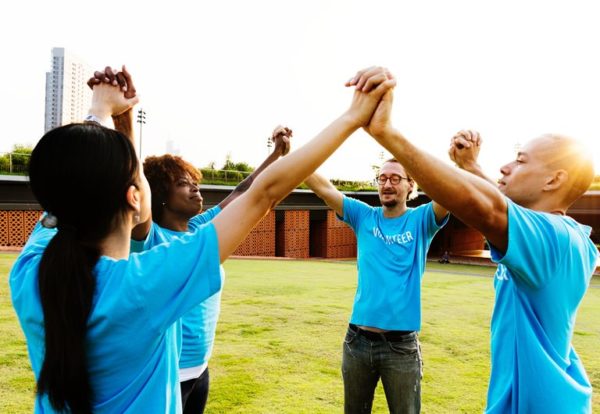 20 powerful personal benefits of volunteering in your community - South ...